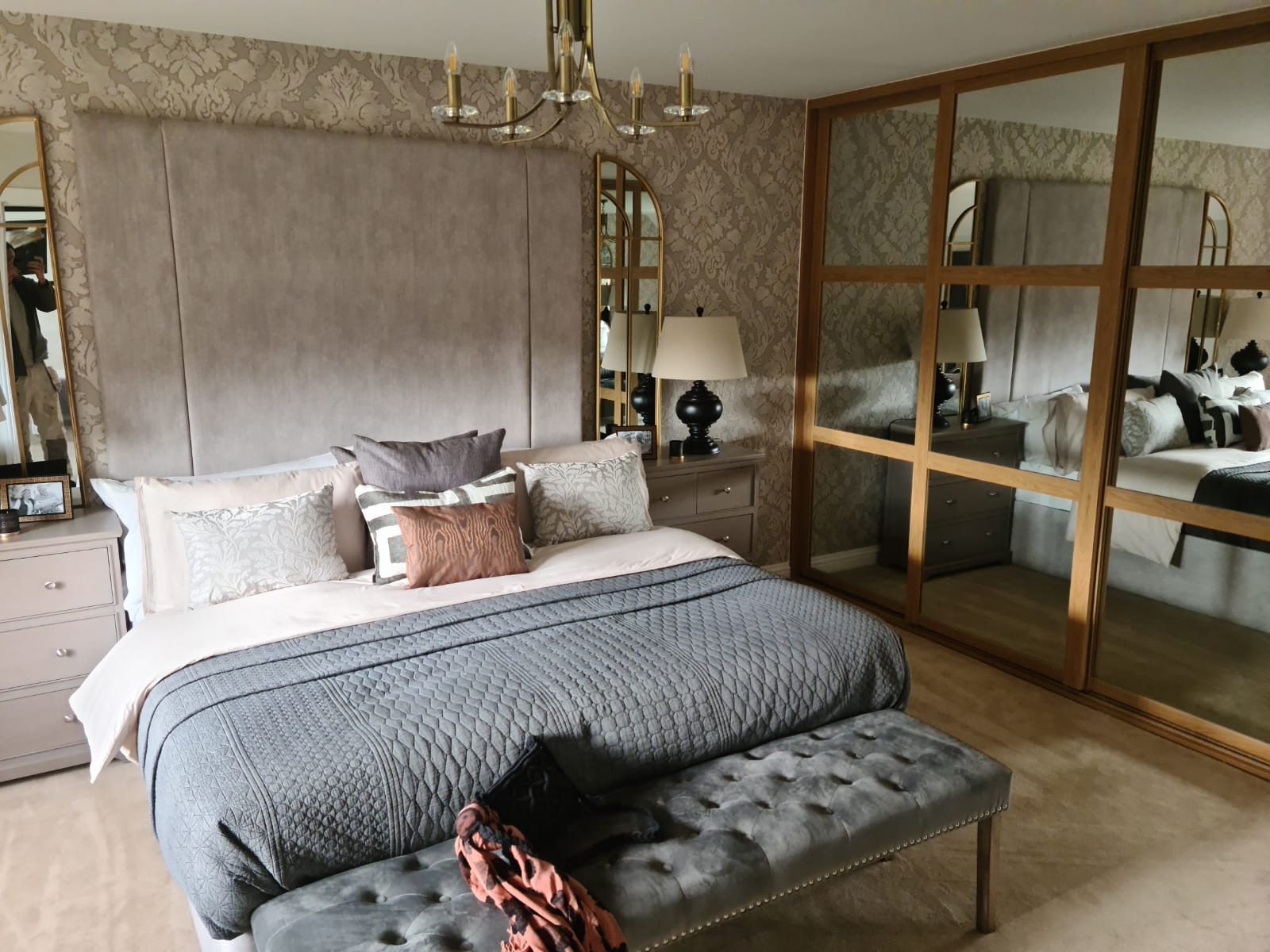 Interior Decorators in Oxford - LA Paint - 07787 238 395