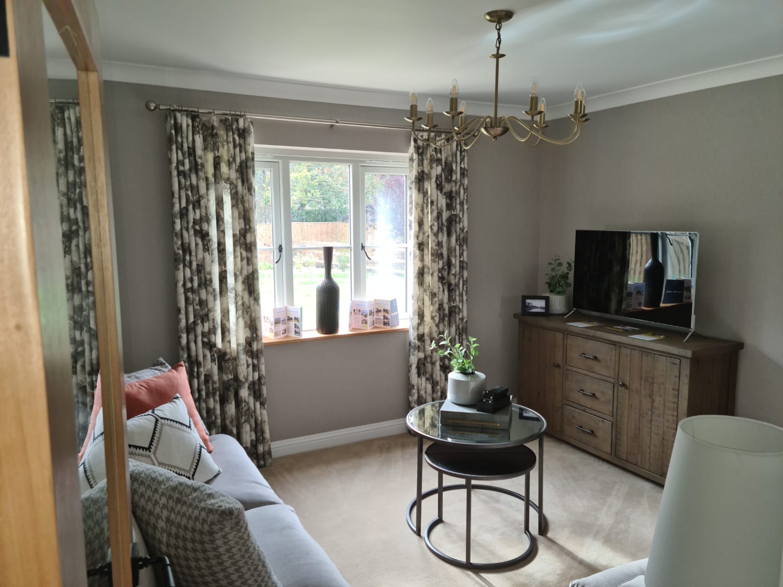 Interior Decorators in Oxford - LA Paint - 07787 238 395